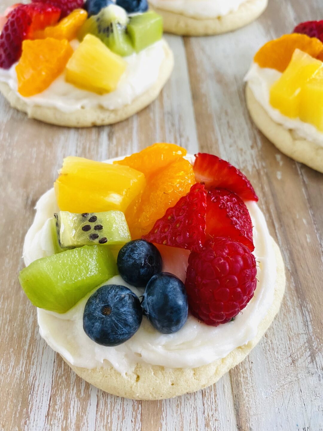 Fruit PIzza Cookies | Recipe by My Name Is Snickerdoodle